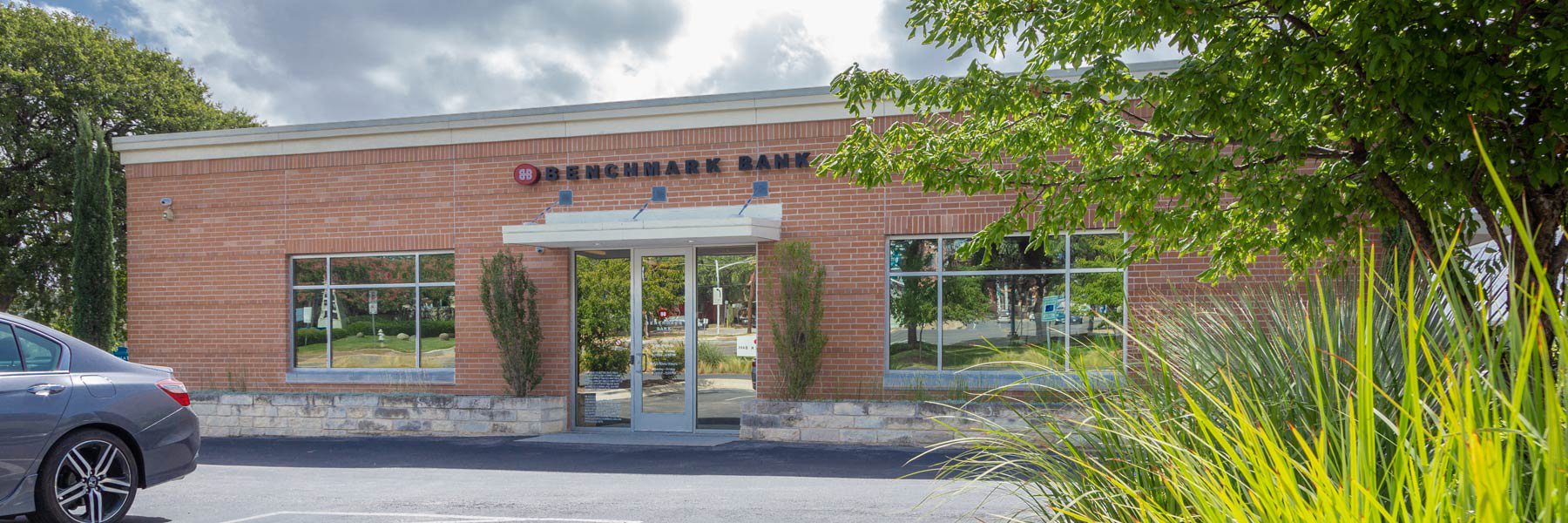 35th Street - Benchmark Bank